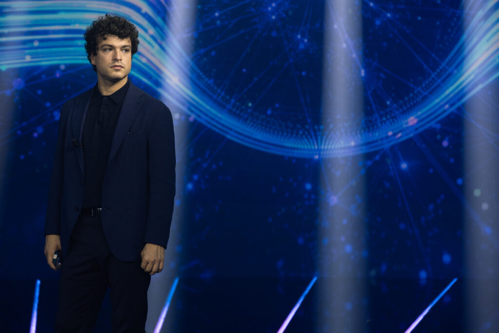 "Fuori la verità" – Dal 6 novembre 2025 al cinema la nuova commedia ...